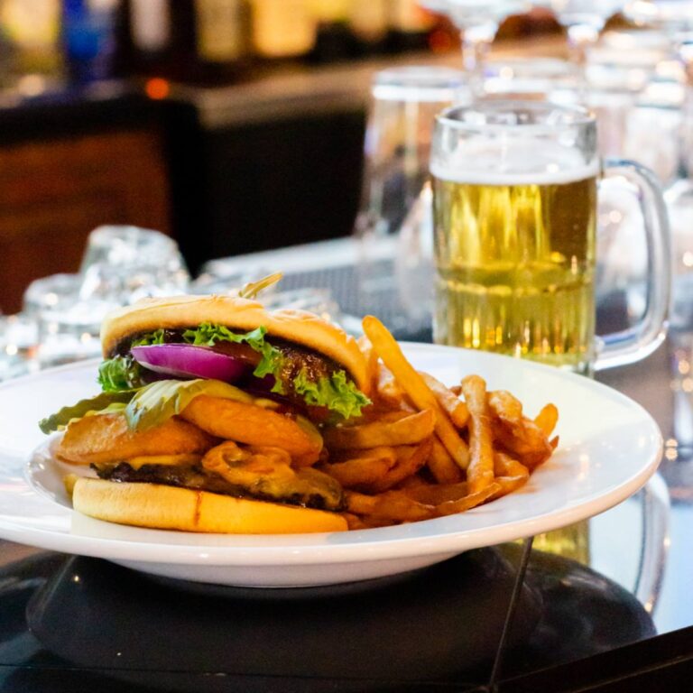 Splitz Grill | Family Dining | Bar | Restaurant | Roseburg